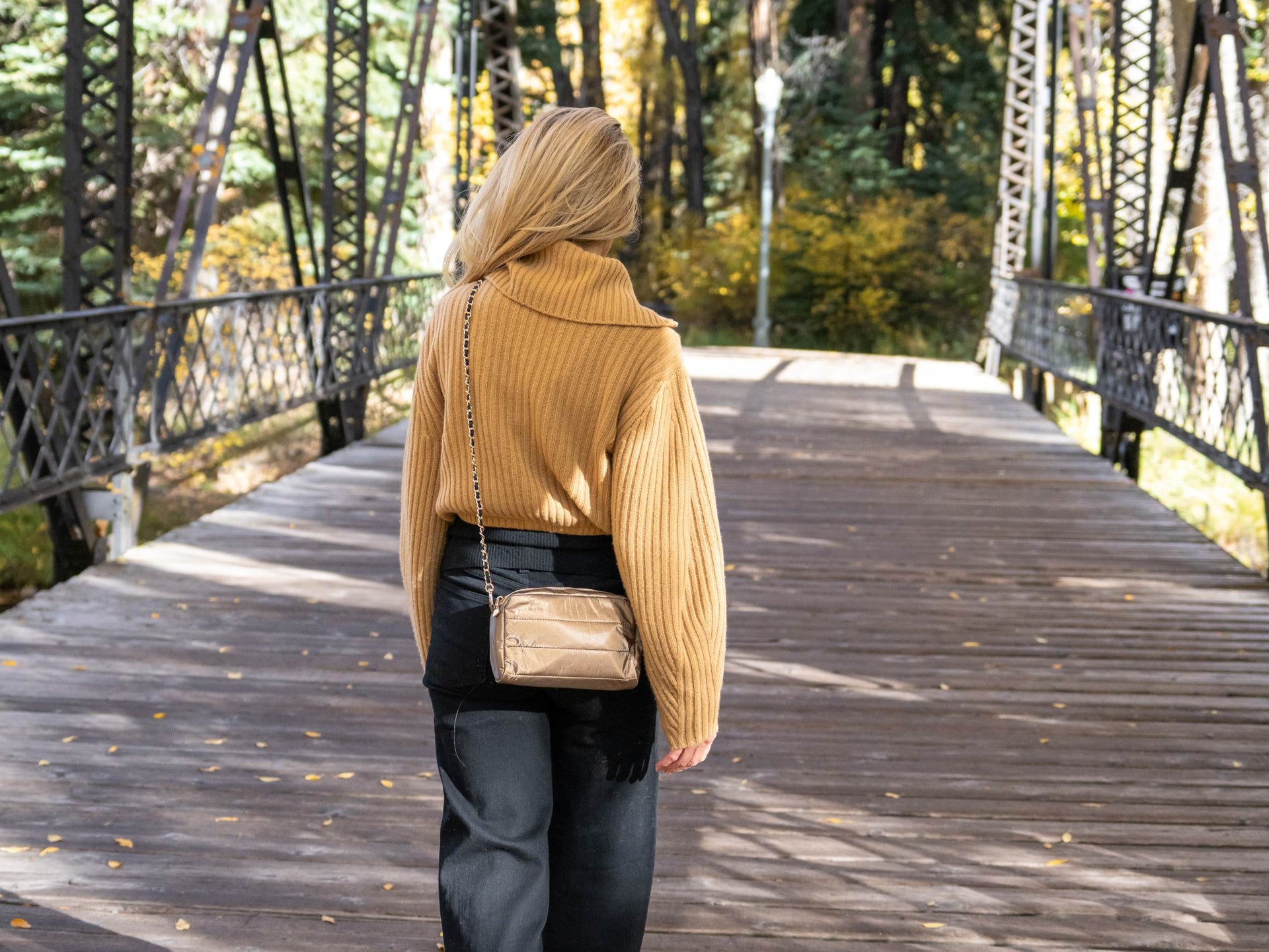 Hi Love: Water-Resistant, Lightweight, Everyday Packs