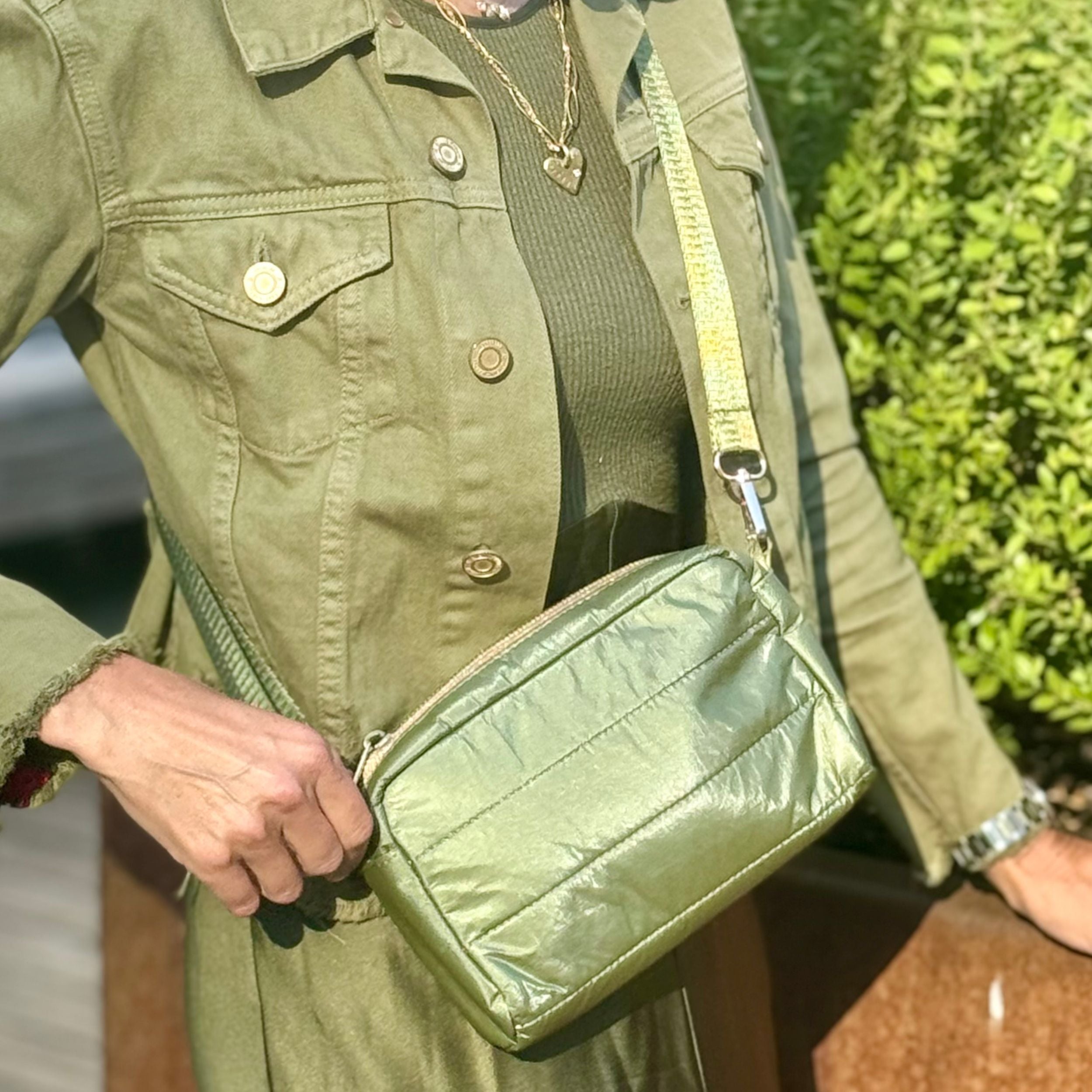 High Quality Purses, Handbags & Totes Bags from Hi Love Travel